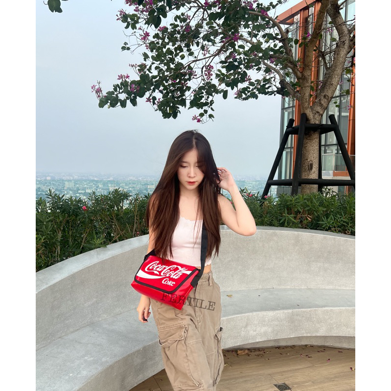 กระเป๋าผ้าใบ12นิ้วสายไนล่อน สกีนลายCoke (ฟรีดันทรง)No.059 | Shopee Thailand