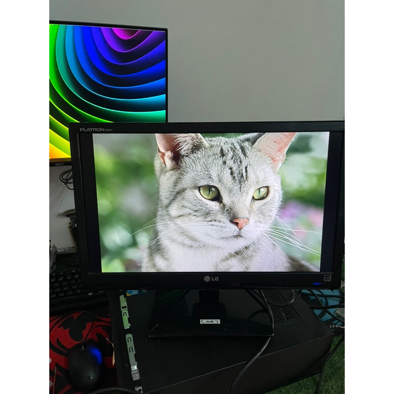 จอ LED LG รุ่นE2041 ขนาด 20นิ้ว มีช่องต่อแบบDVI Dsub แถมสายไฟ สายVGA ...