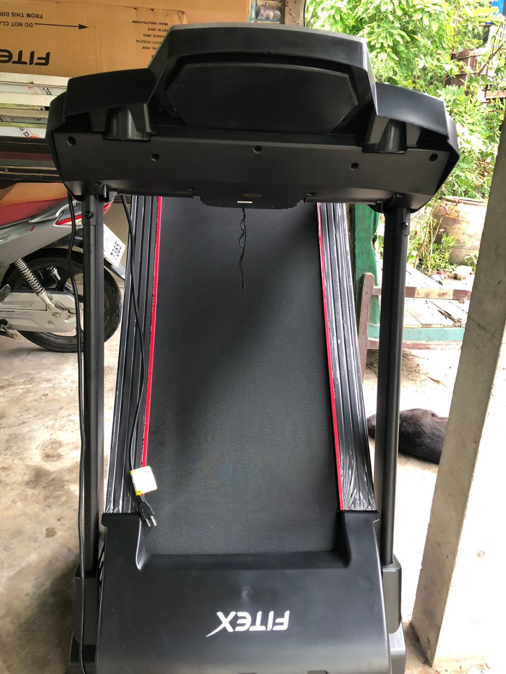 ลู่วิ่งไฟฟ้า R200 3 แรงม้า FITEX ปรับชันไฟฟ้า18ระดับ Zwift น้ำมันออโต้ สปริงโช๊คคู่ใหญ่ | Shopee ...