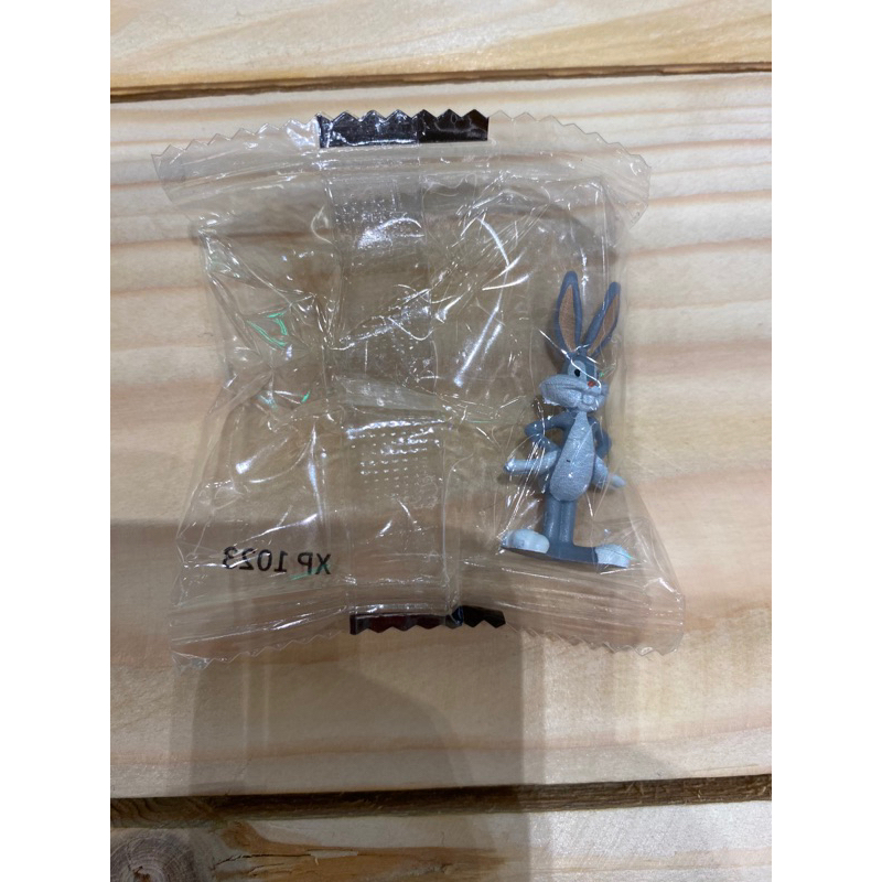 Looney Tunes Chupa Chups Wile E Coyote/ Bugs Bunny | Shopee Thailand