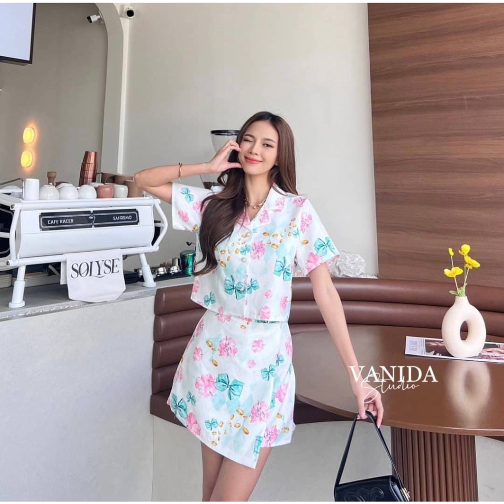 เซ็ต 2ชิ้น เสื้อ/กางเกง เซ็ตเสื้อแขนสั้น พร้อมกางเกงกระโปรงสั้น ป้าย Vanida | Shopee Thailand