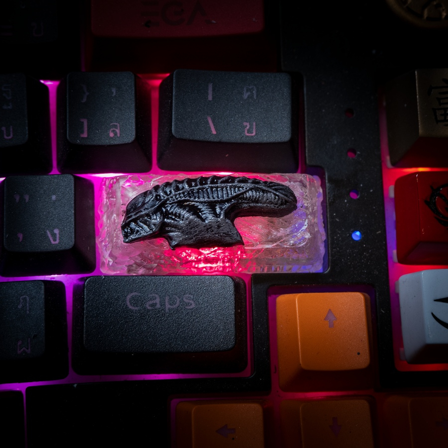 ส่งฟรี Artisan keycap alien xenomorph | Shopee Thailand