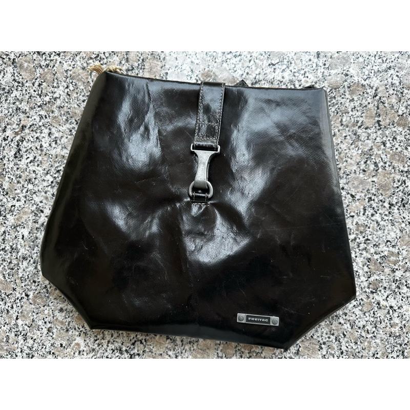 Freitag r124 Bird all black | Shopee Thailand