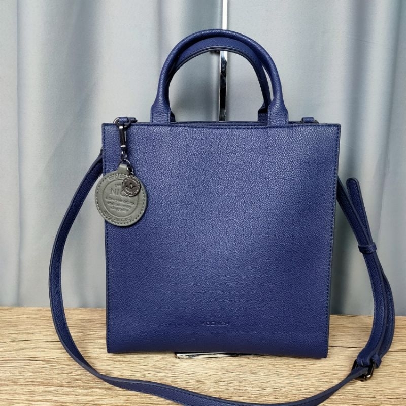 กระเป๋า Vincis Bench ทรง Square Tote bag สีน้ำเงิน | Shopee Thailand