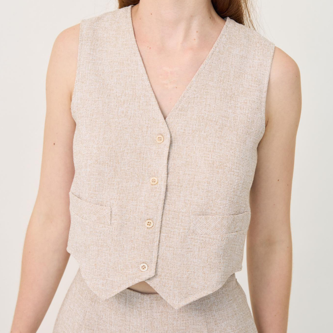 Alphabet Vest (O-Z) เสื้อกั๊กพร้อมตัวอักษร A-Z | Shopee Thailand