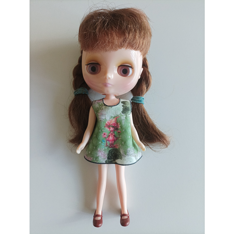 DIY ชุดตัดเย็บเสื้อผ้าตุ๊กตามิดดี้บลายท์ Middie Blythe/Lati Yellow ...