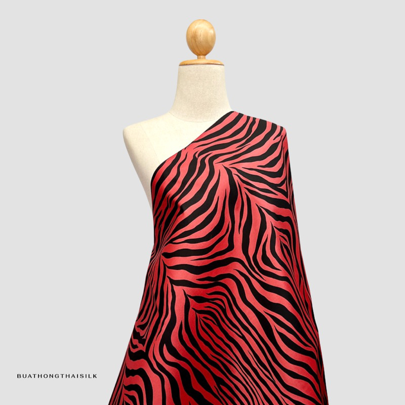 ZEBRA COLLETION PRINTED THAI SILK ANIMAL PRINTS - ผ้าไหม ไทยแท้ พิมพ์ลาย ลวดลาย ม้าลาย | Shopee ...