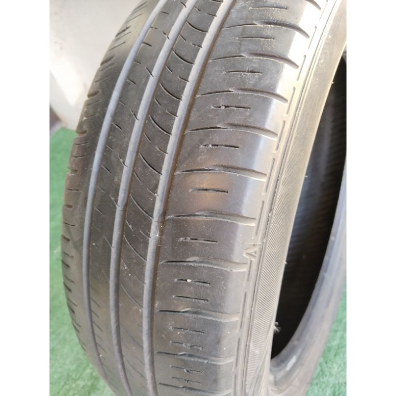 ยางเปอร์เซ็นต์ 185/60R16 Dunlop ปี19 มีปะ | Shopee Thailand