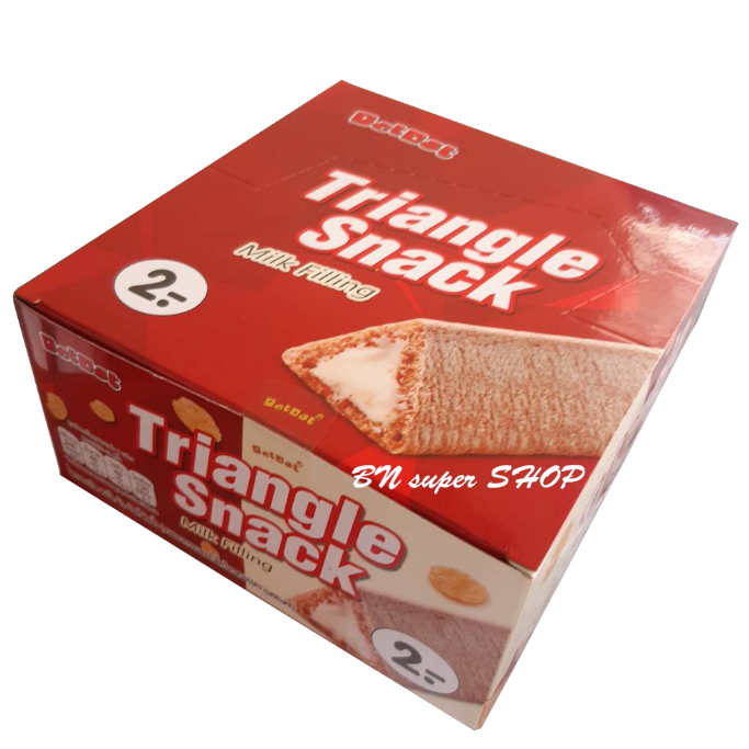 ขนม Triangle Snack Milk - Chocolate 1 กล่อง 24 ชิ้น ขนมสามเหลี่ยม ไตรแ ...