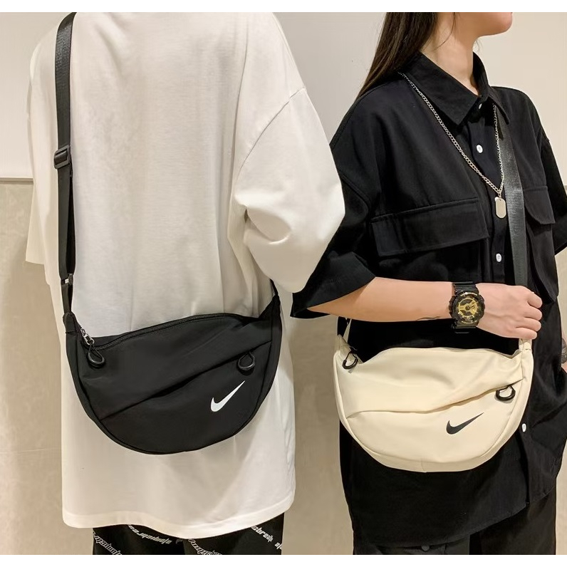 🔥NKกระเป๋าสะพายข้างกันน้ำ MOONmoon | Shopee Thailand