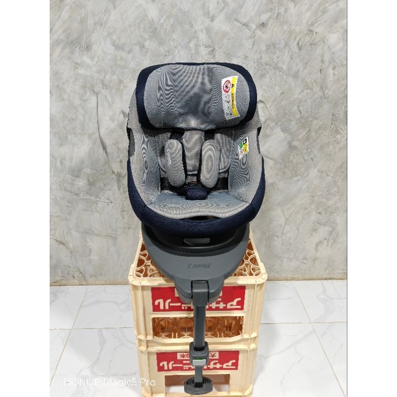 คาร์ซีท combi the s isofix | Shopee Thailand