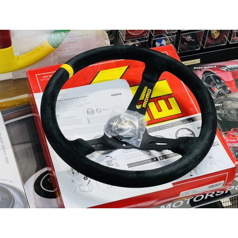 พวงมาลัย MOMO MOD.08 ก้านยก แท้ อิตาลี่ 350 มม. ประกันศูนย์ จาก ...