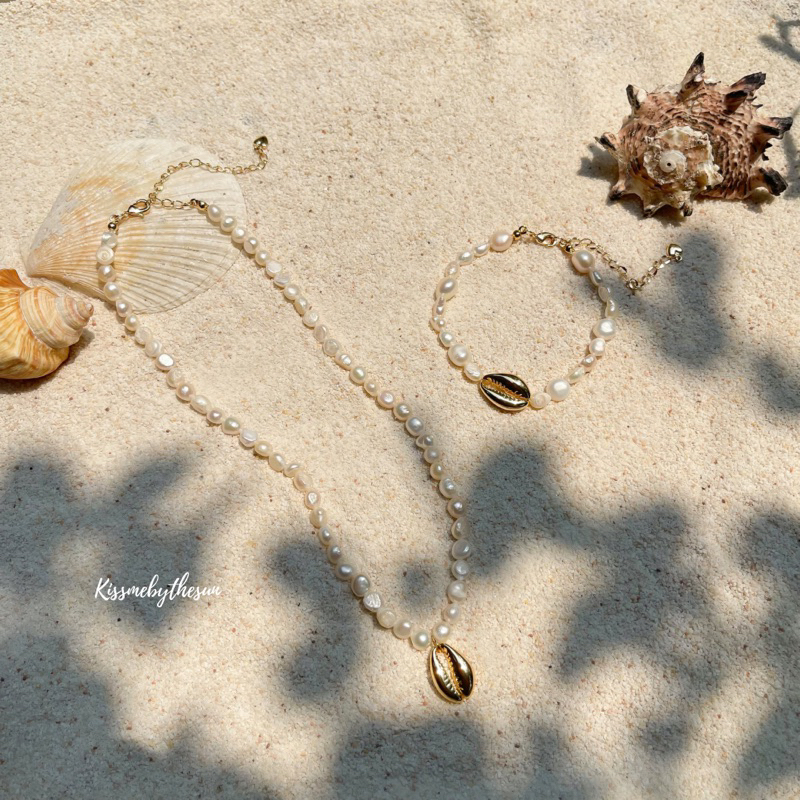Kissmebythesun - Summer Pearl | สร้อยคอมุกน้ำจืด จี้หอยชุบทองคำขาว ...