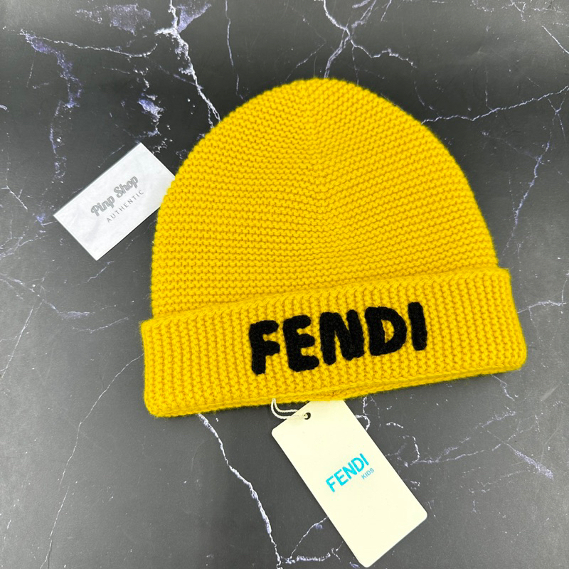 ลดหนักมาก Sale Fendi Beanie yellow size 6-8yrs หมวก ไหมพรม เฟนดิ สี ...