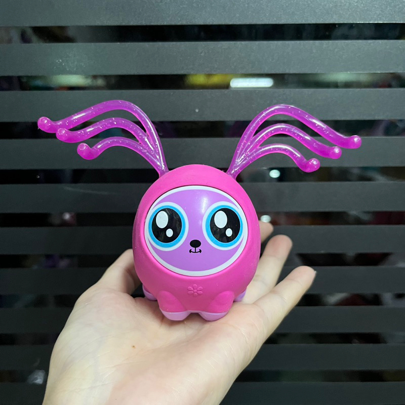 Fijit Friends Newbies Pink Tia Figure หุ่นยนต์ของเล่น มีเสียง **มือสอง ...