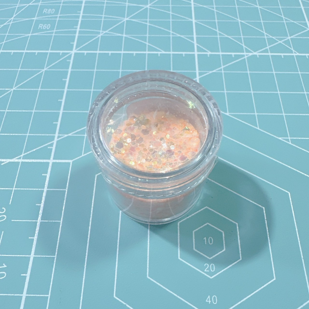 กลิสเตอร์เลื่อมหกเหลี่ยม แวววาว รูปภาพต่างๆ แต่งเล็บ แต่งหน้า Shaker แต่ง DIY 40 สี | Shopee ...