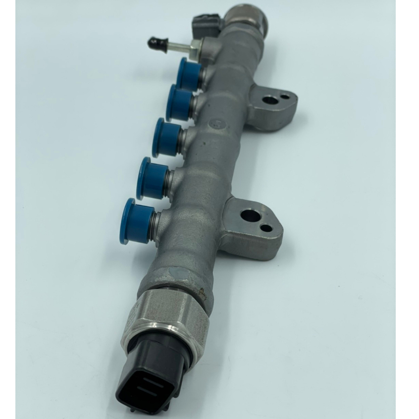 รางหัวฉีด ครบชุด แท้ รีโว2.8 (1GD) รหัสอะไหล่ 23810-0E010 ยี่ห้อTOYOTA ...