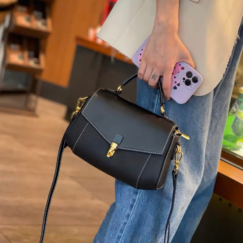 4.4 ใส่โค้ด 22AMJS ลดเหลือ 1663 บาท:: SEEN VARAN : กระเป๋าหนังวัวแท้ | Shopee Thailand