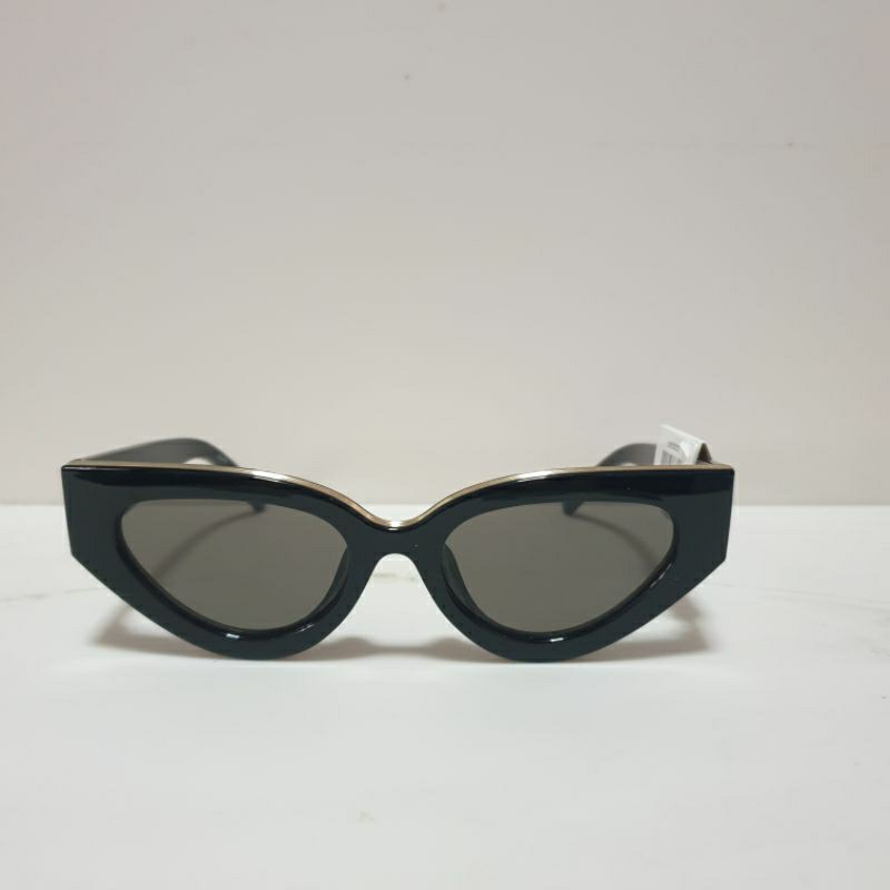 แว่นกันแดด ยี่ห้อ Le Specs รุ่น Aphrodite Alt Fit Black ราคาป้าย 5,700 ...