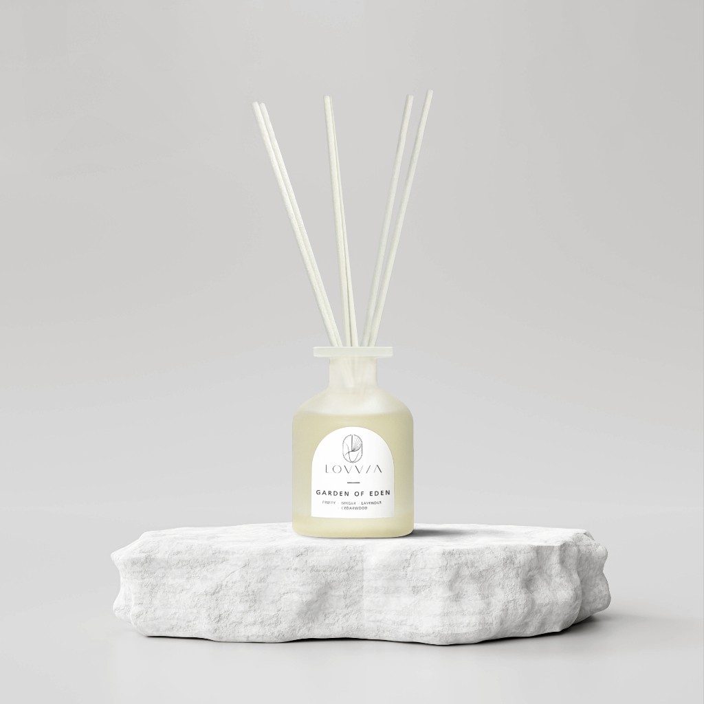 Lovvia : กลิ่น Garde - ก้านไม้หอมปรับอากาศ Diffuser (80ml) (ฟรุตตี้, ขิง, ลาเวนเดอร์, ซีด้าวูด ...