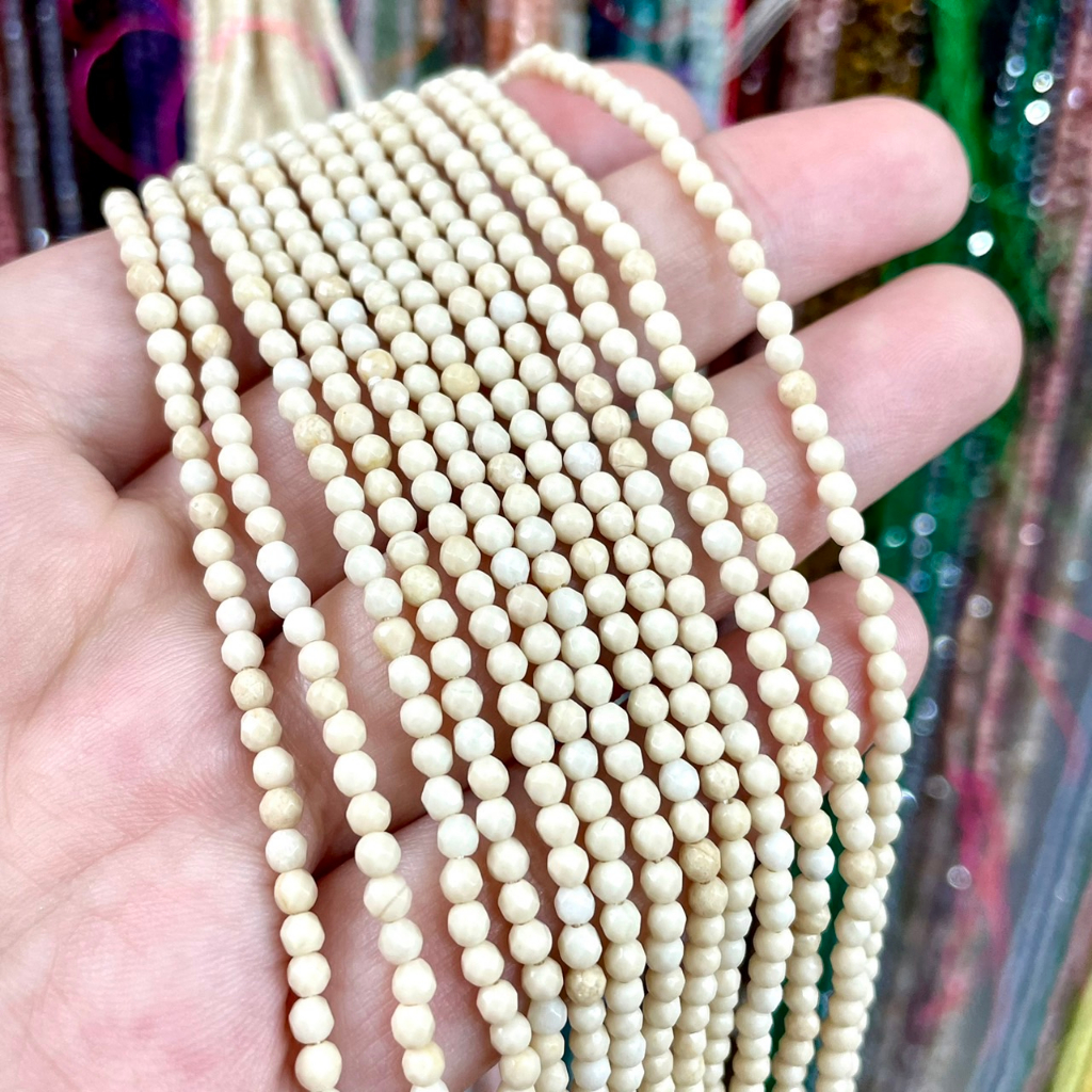แจสเปอร์ สีงาช้าง Ivory Jasper 3 mm เจียเหลี่ยม เส้นยาว เกรด AAA ...