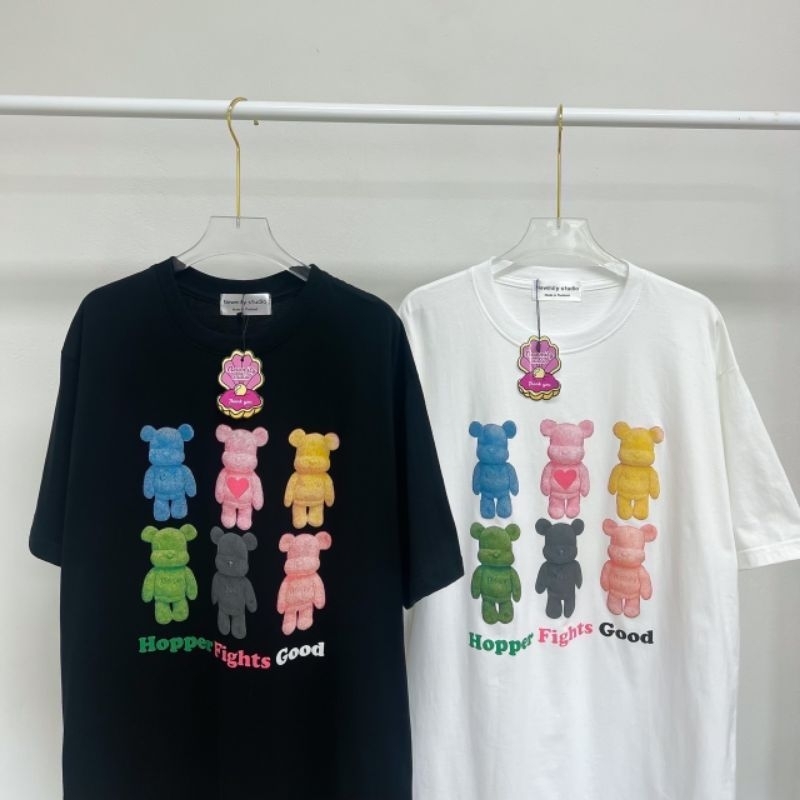 LAYLY เสื้อยืดโอเวอร์ไซส์ลายแบบิค อก44-46นิ้ว (ป้าย Newmily) | Shopee ...