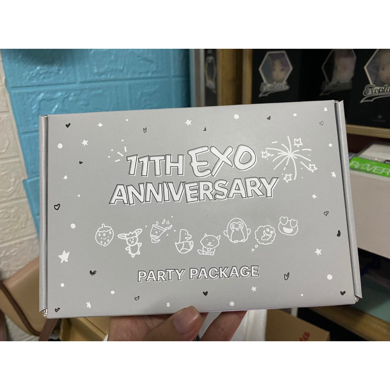 พร้อมส่ง กู๊ด EXO 11th Anniversary ฮู้ดดี้+การ์ดชานยอล Party package ...