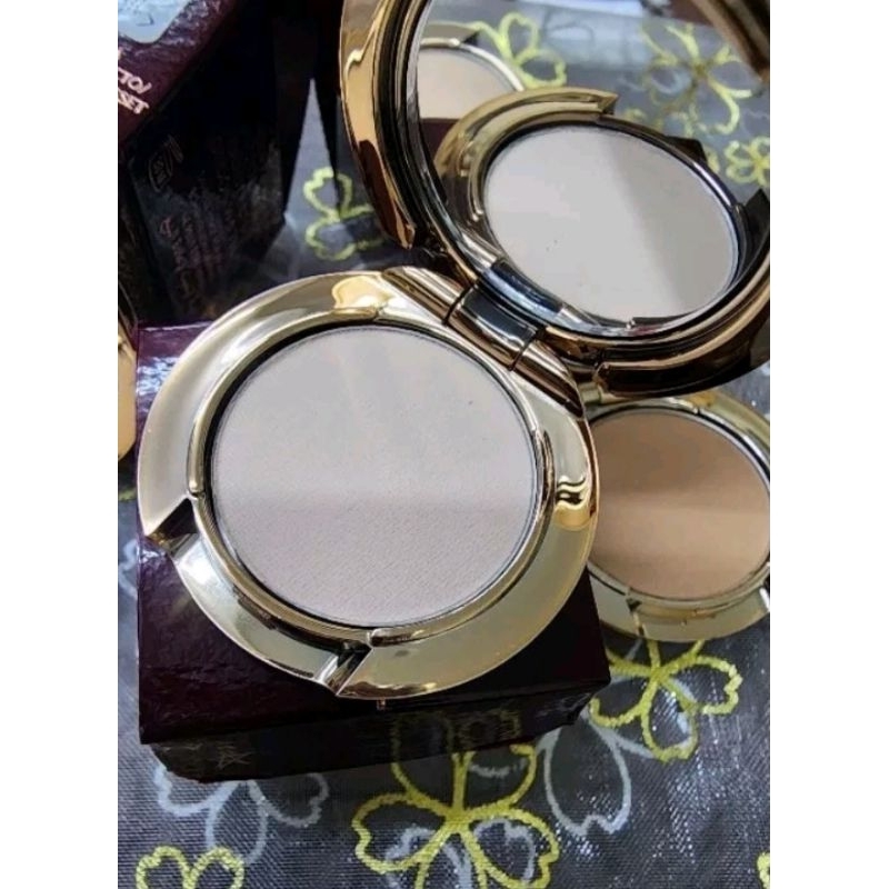 NEW Charlotte tilbury flowless finished press powder ‼️mini 0.8g. ขนาด ...