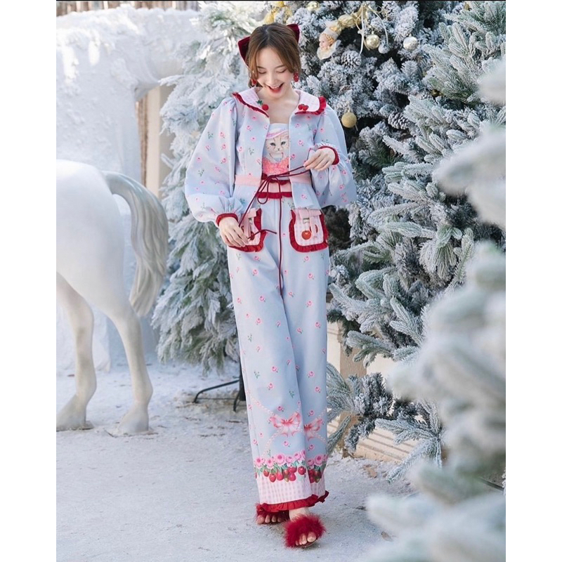 Maria diamond : จั้มขายาว+เสื้อคลุมลายแมวสีฟ้า L มือ1 | Shopee Thailand