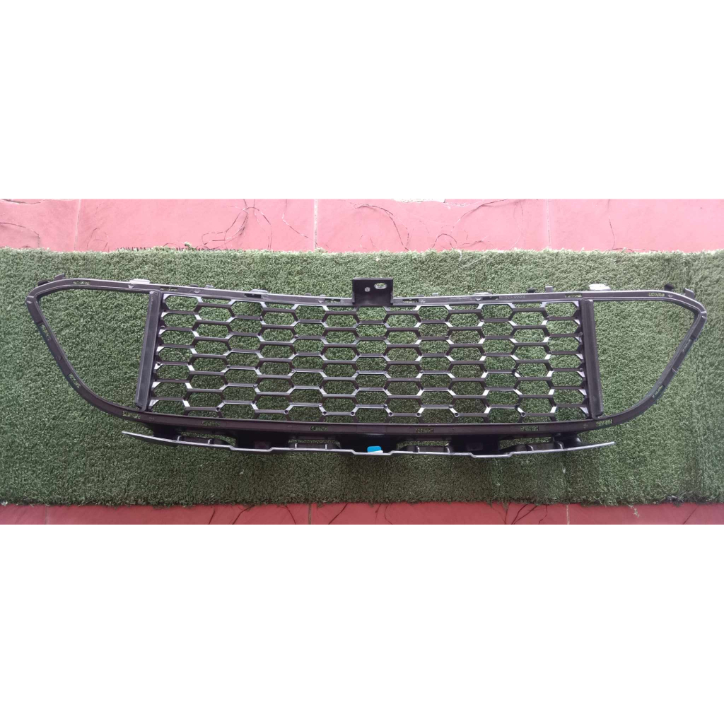 กระจังหน้า 51118068124 สำหรับรถยนต์ BMW 3 SERIES F30 F31 F35 12-18 M ...