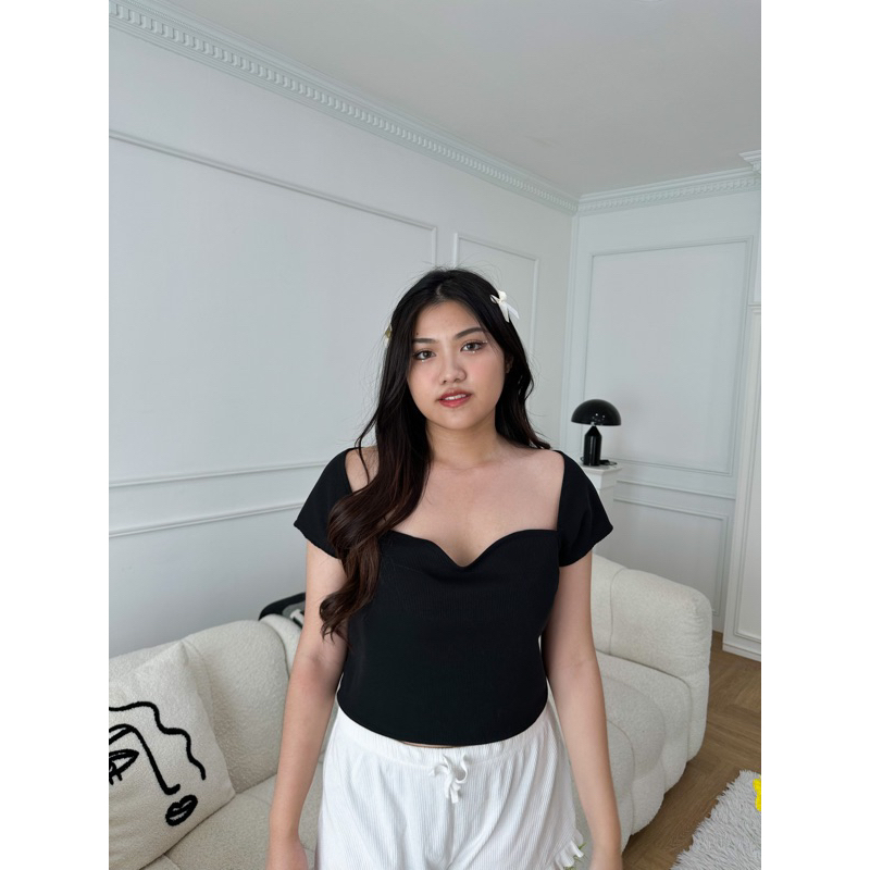 Anna Top เสื้อสาวอวบ คอกว้าง | Shopee Thailand