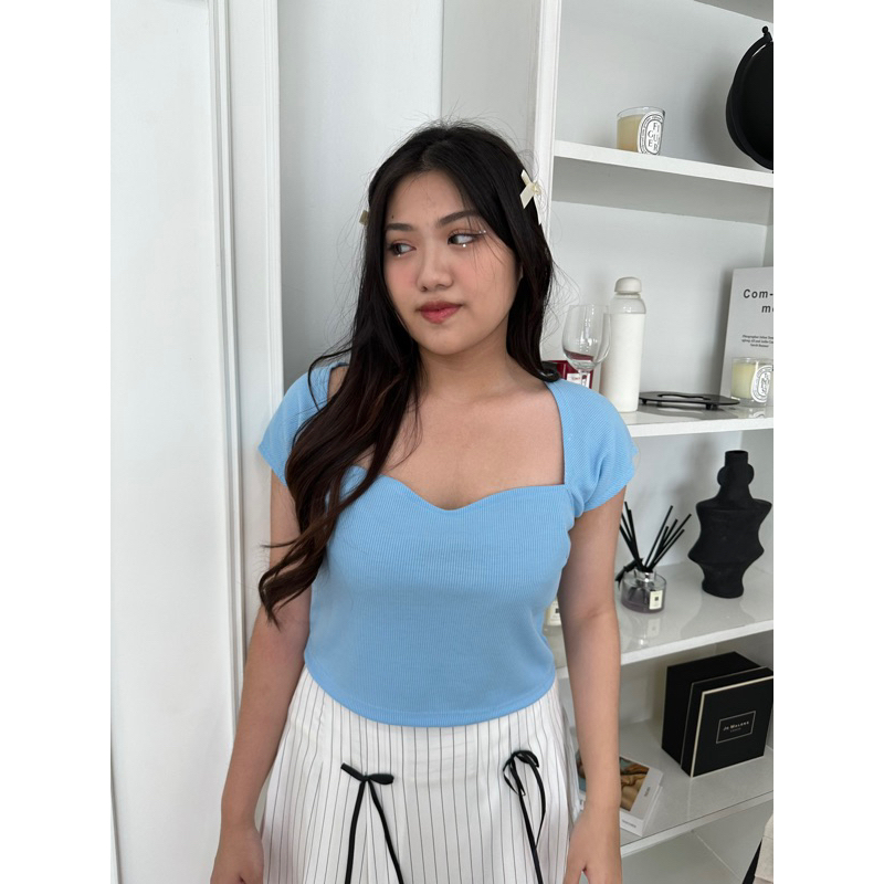 Anna Top เสื้อสาวอวบ คอกว้าง | Shopee Thailand
