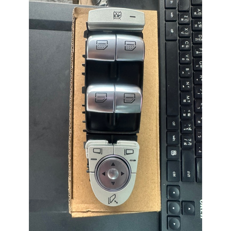 2059056811 2229056800 สวิตช์ปรับกระจกประตูหน้า R สำหรับ Mercedes BENZ C ...