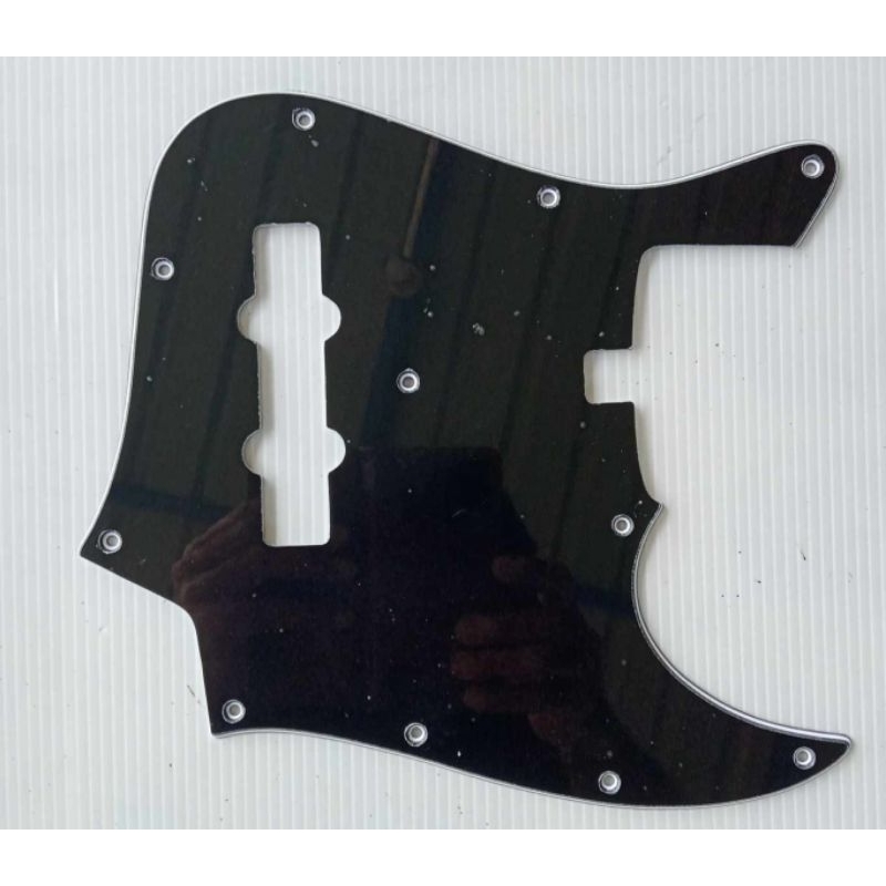 Pickguard sadowsky metroexpress 2023 5 string งานคัสต้อมจากทางร้าน ใช้ ...