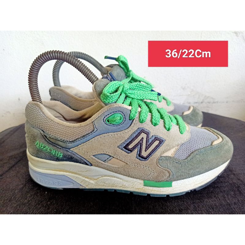 New balance Size 36 ยาว 22 รองเท้ามือสอง ผู้หญิง ผ้าใบ แฟชั่น ทำงาน ...
