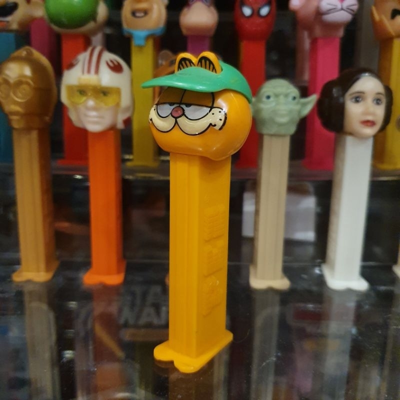 เพิ่มstock PEZ งานเก่าปี90s หลายแบบ Star wars / mario / disney / garfiled / flint stone/ looney ...