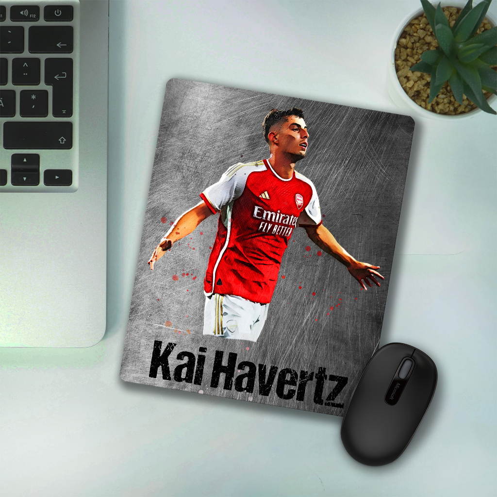 แผ่นรองเมาส์สกรีนลายนักเตะทีมอาเซนอล Arsenal แนวลายเหล็กขูดขีด ต้นฉบับ ...