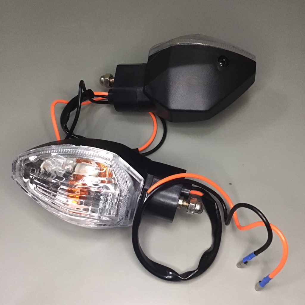 ไฟเลี้ยว msx msx125f ครบชุด พร้อมใส่ ราคานี้ได้2หลอด ซ้าย+ขวา | Shopee ...