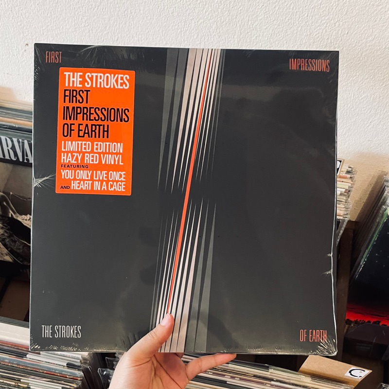 แผ่นเสียง The Strokes - First Impression Of Earth (Vinyl) | Shopee Thailand