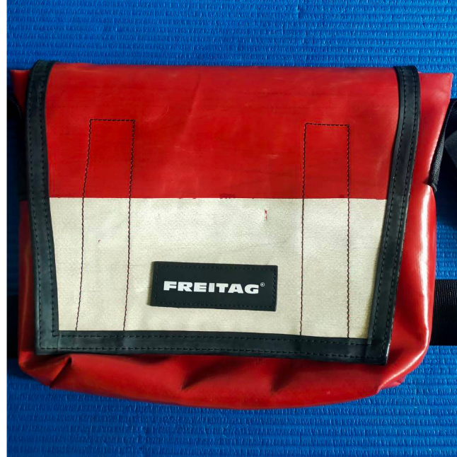 กระเป๋า Freitag Dragnet Freitag Messenger bag มือสอง ตัวอักษร S, N หา ...