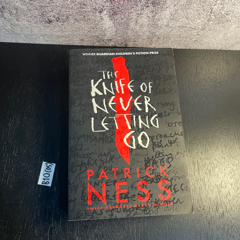 หนังสือ (มือสอง) ENG The Knife of Never Letting Go (Chaos Walking ...