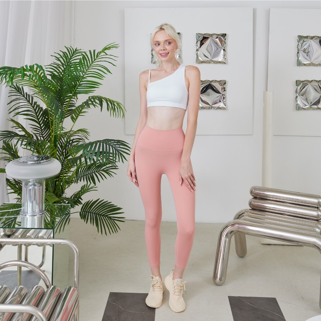 Penny Activewear กางเกงออกกำลังกายเอวสูง ทรงกระชับ ยกสะโพก เลกกิ้งโยคะขายาว 7ส่วน รุ่น Essential ...