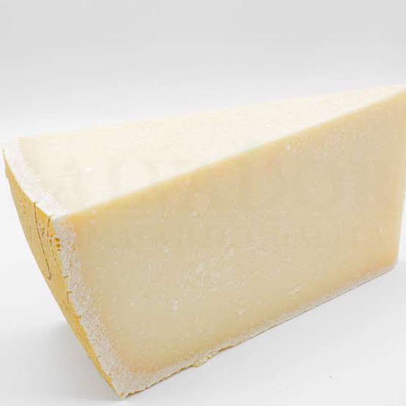 Hard cheese Gran Mantovano Parmesan 200g/500g/1 kg ชีสแข็งมานโตวาโน พา ...