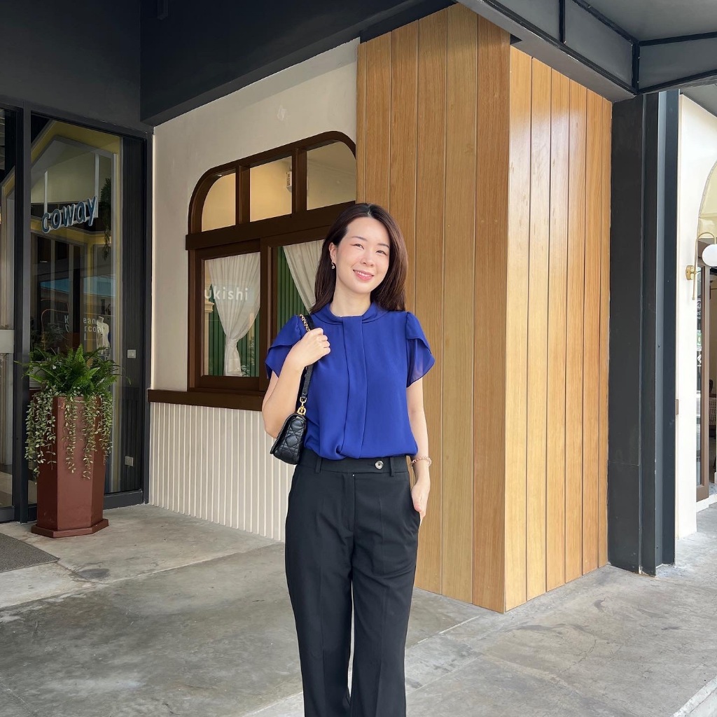 Glibly blouse New in2023 เสื้อแขนสั้นกลีบบัวปกเดินสาบ | Shopee Thailand