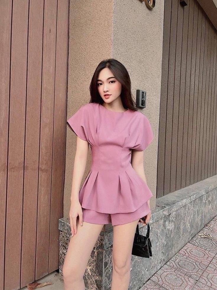Teera ️พร้อมส่ง ชุดเซต2ชิ้นเสื้อจับจีบด้านหน้า หลังสมอคหลัง กางเกงเอวยางยืด | Shopee Thailand