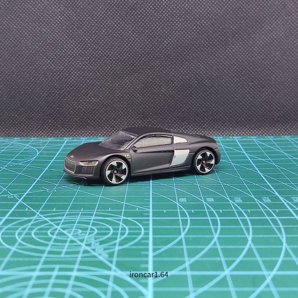 majorette audi r8 สีดำด้าน | Shopee Thailand