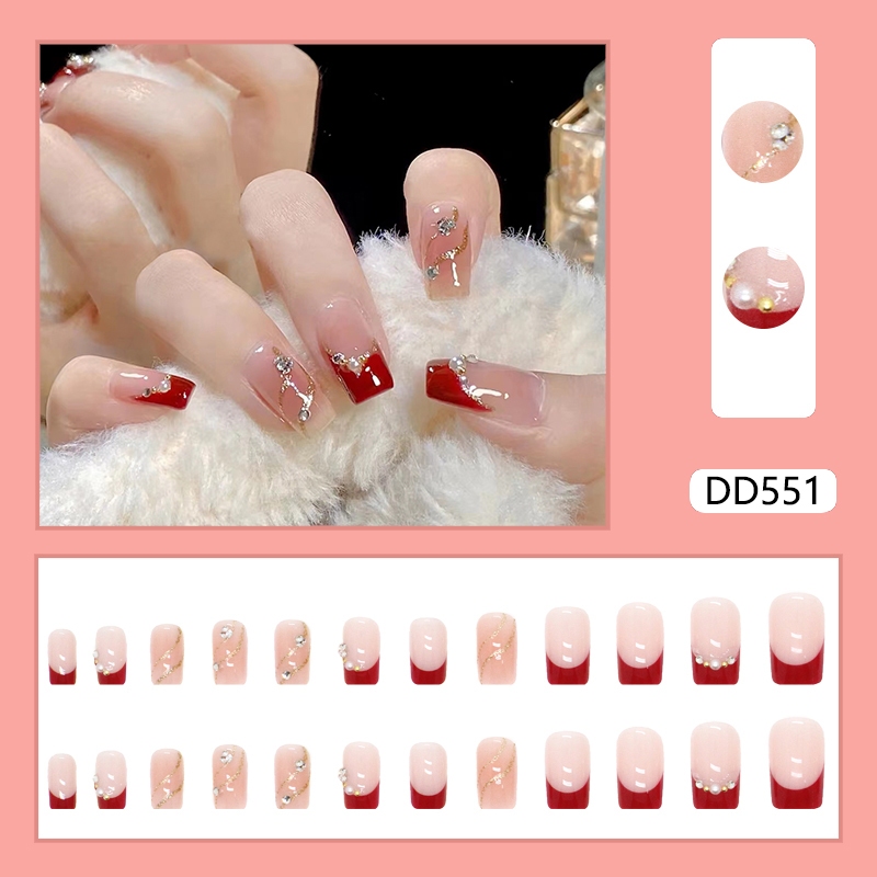 เล็บปลอมสำเร็จรูป เล็บปลอมยาว กันน้ำ ทำเล็บแฟชั่น หลากหลายสไตล์ กล่องละ ...