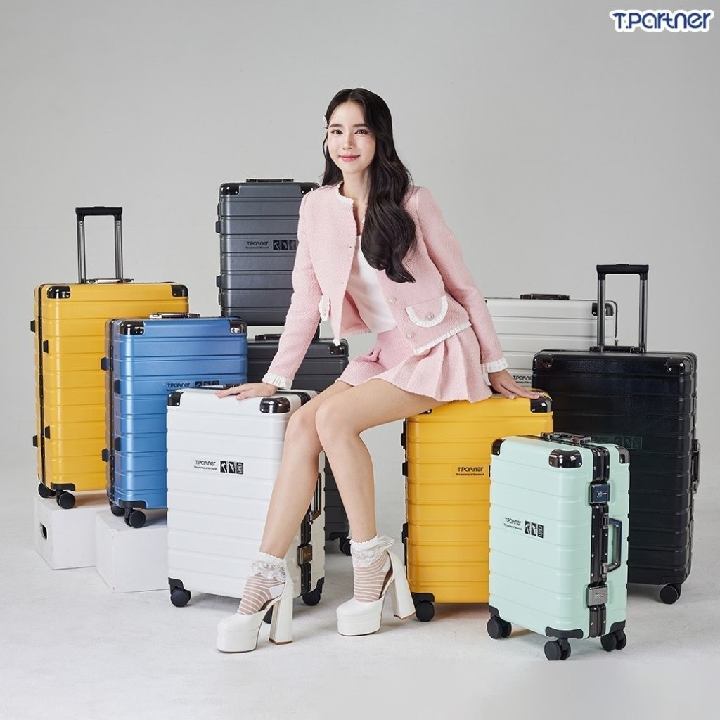 Tpartner แท้[ประกัน3ปี] Titanium กระเป๋าเดินทางล้อลาก โครงอลูมิเนียม มุมกันกระแทก 4 มุม ทนทุก ...