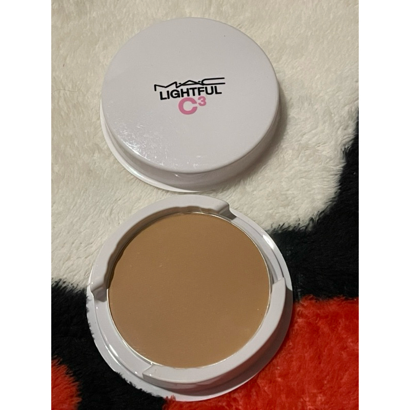 (Refill) MAC Lightful C+ Coral Grass SPF30/PA+++ Foundation Powder ...