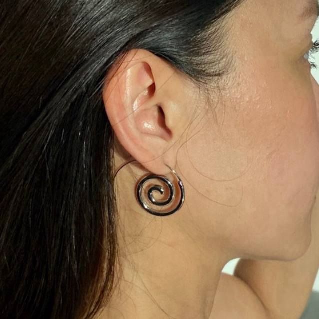 ต่างหู Spiral Spin Hoop Earrings - wheniloveilove | Shopee Thailand